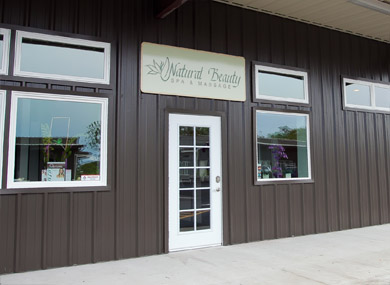 Business Wrap: Bar Expands in Kona and Hilo Gets a New Spa : Big Island Now