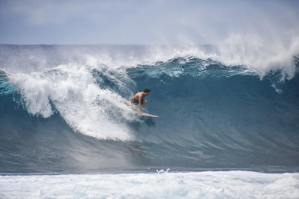 High Surf Continues for ESE Exposures : Big Island Now